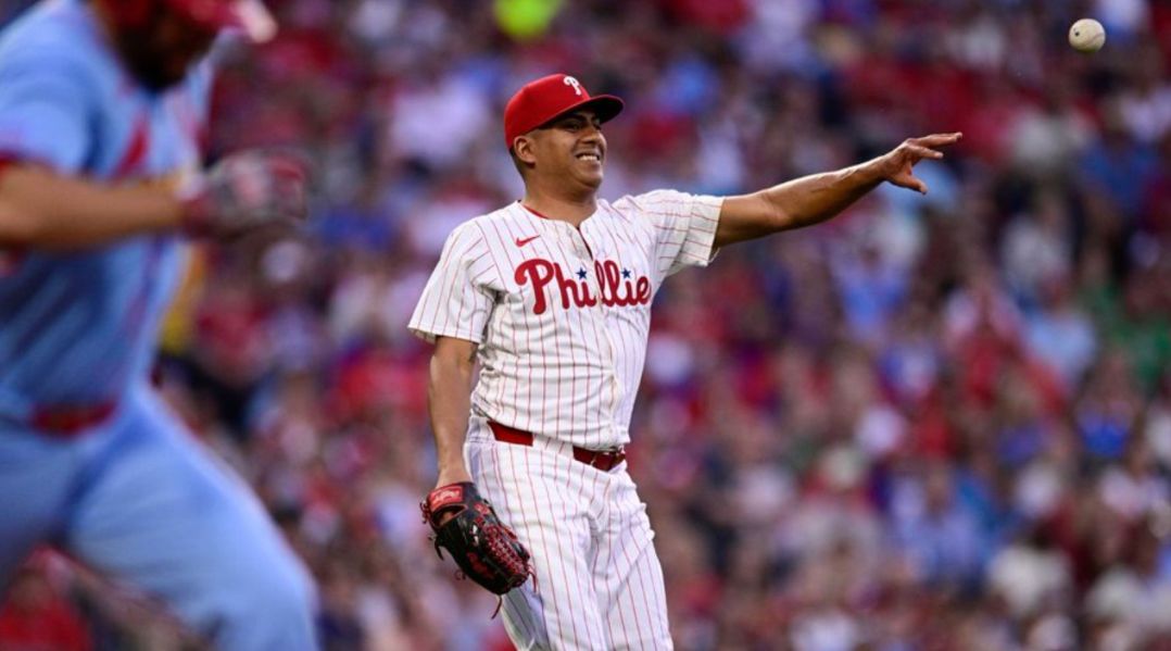 Ranger Suárez no sufrió fractura en la mano de lanzar y se presentaría ...