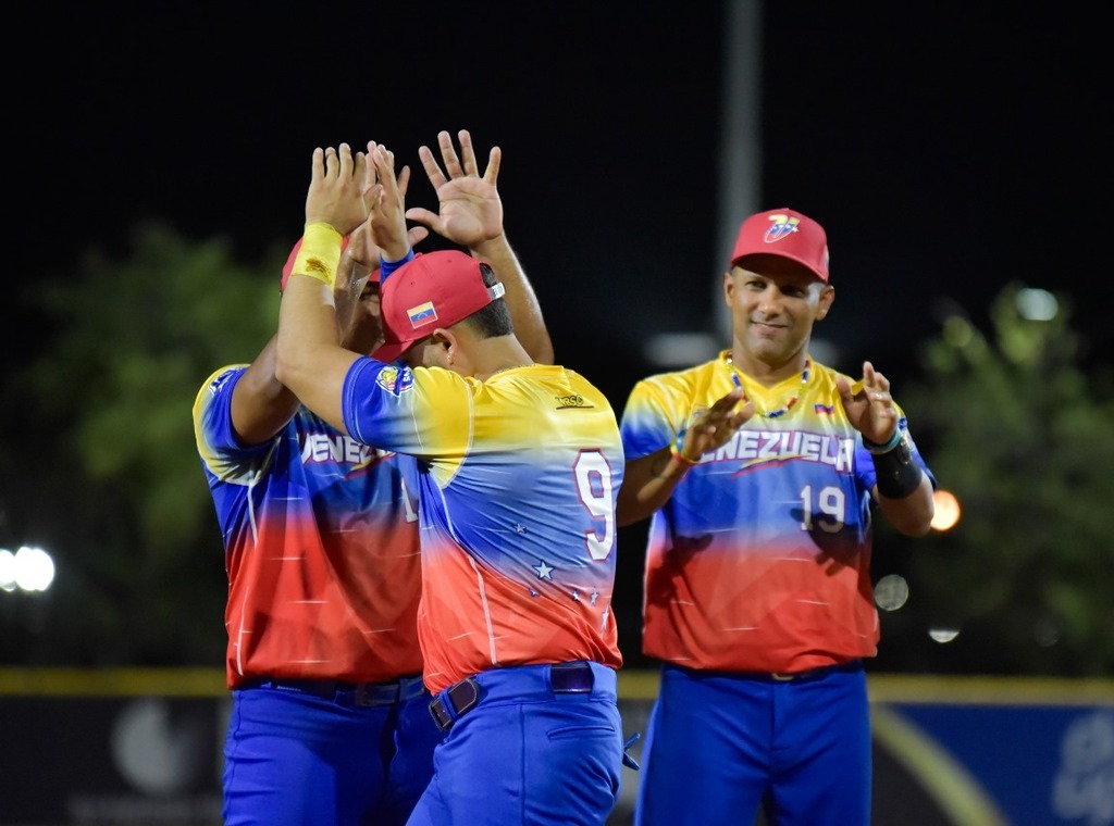 Venezuela mantuvo su invicto en la Copa Mundial de softbol tras ...