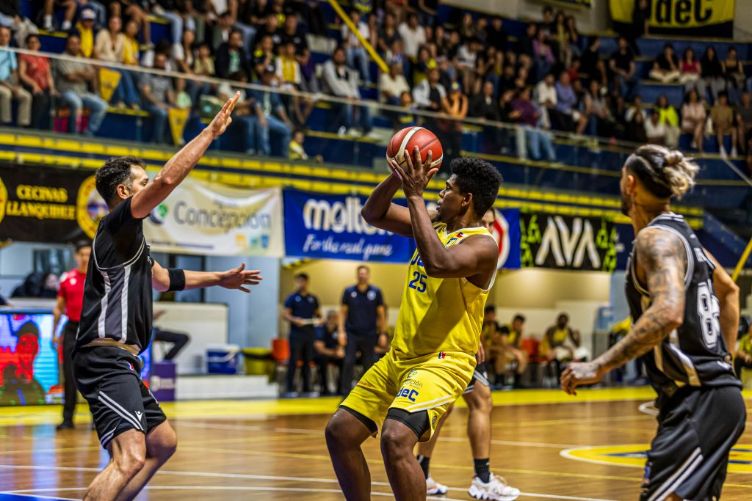 Carlos Milano, Sergio Mijares y Ángel Galaviz no se dan tregua en la ...